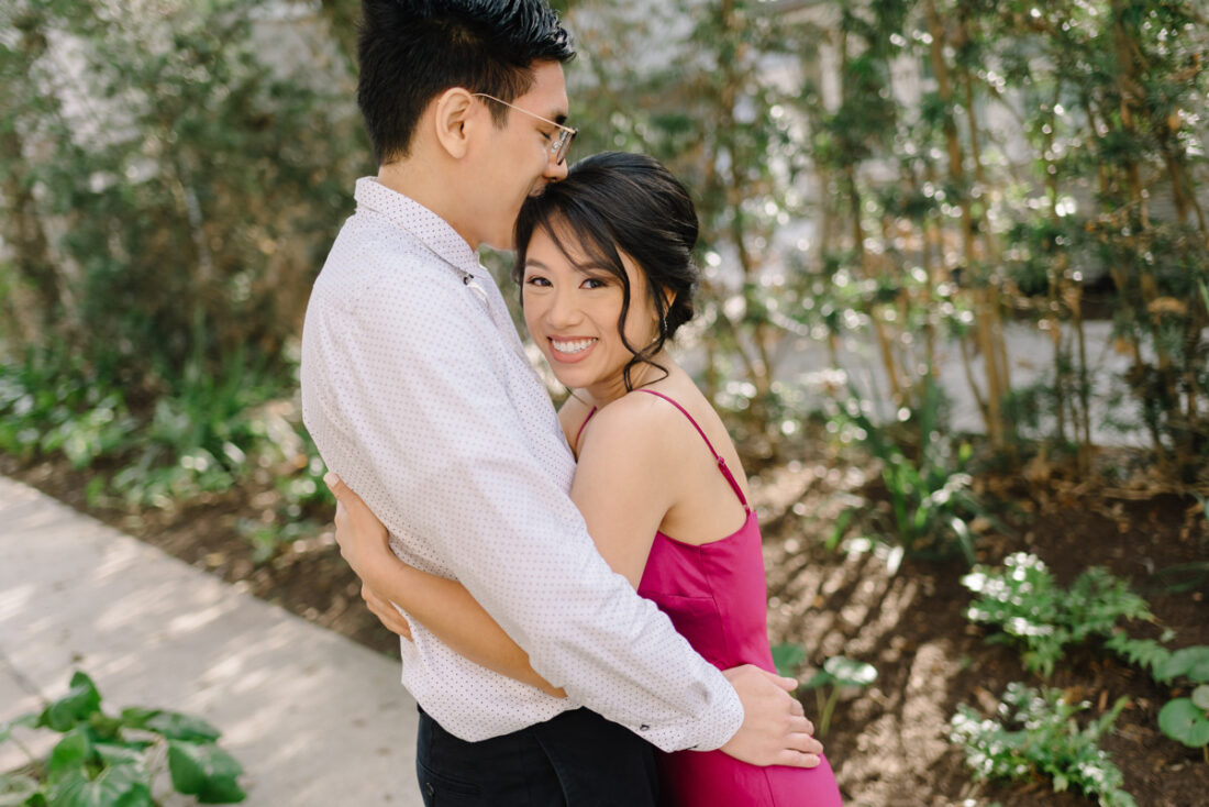 Engagement session at the Menil Collection Houston Skyline