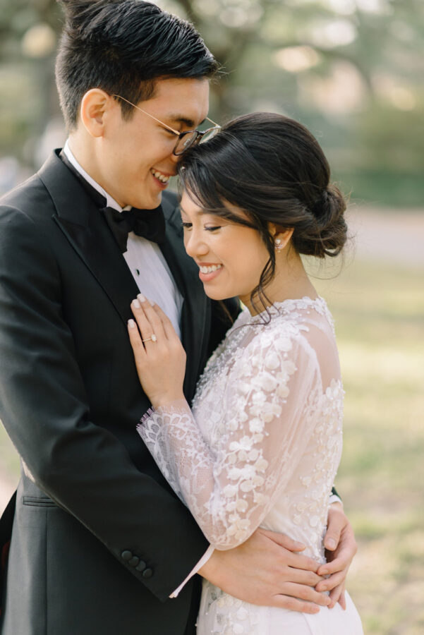 Engagement session at the Menil Collection Houston Skyline
