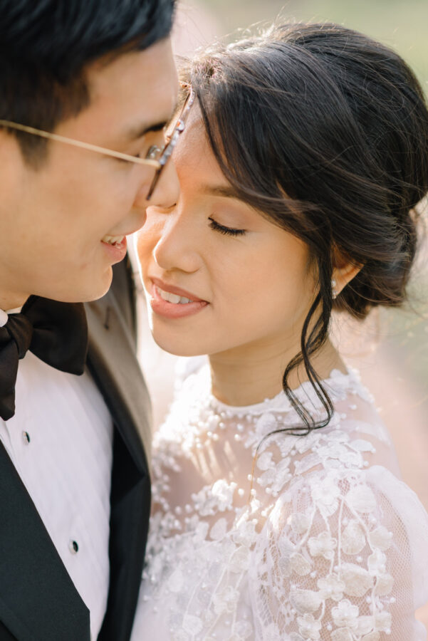 Engagement session at the Menil Collection Houston Skyline